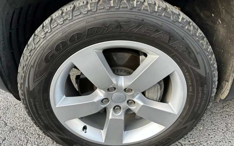 Range Rover Defender 90 First Edition 2021 $1,429,000 – Trendy Motors