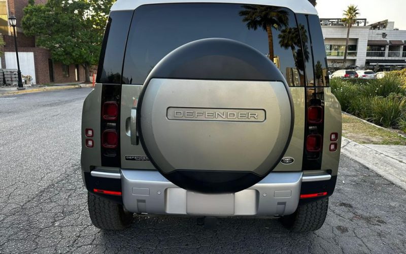 Range Rover Defender 90 First Edition 2021 $1,499,000 – Trendy Motors