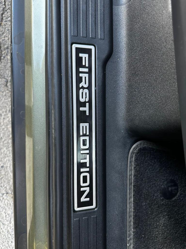 Range Rover Defender 90 First Edition 2021 $1,429,000 – Trendy Motors
