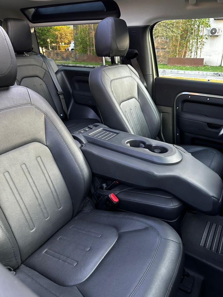 Range Rover Defender 90 First Edition 2021 $1,429,000 – Trendy Motors
