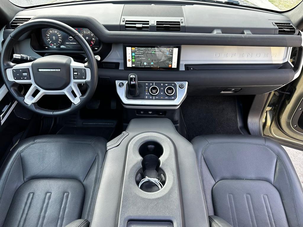 Range Rover Defender 90 First Edition 2021 $1,429,000 – Trendy Motors